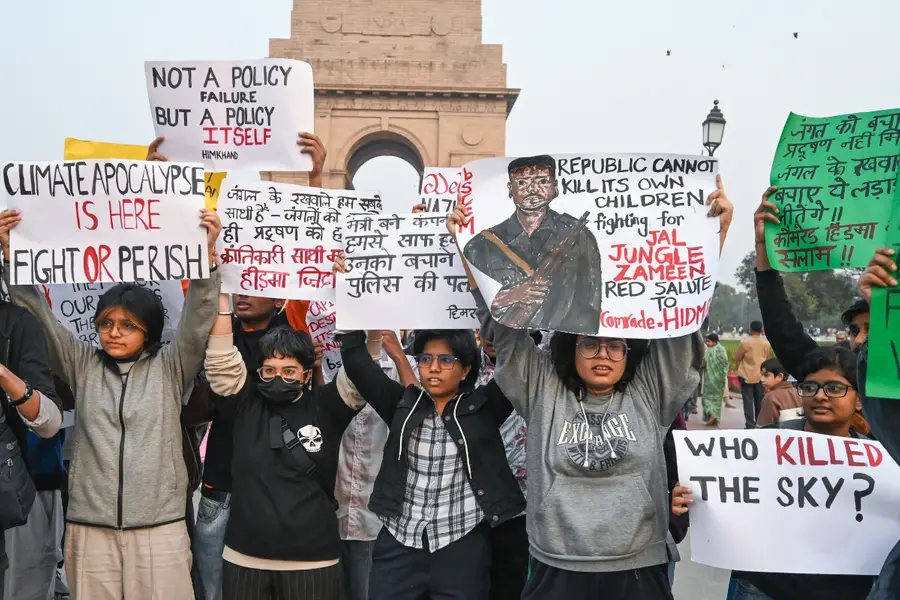 India Gate protest: Delhi court sends 3 protesters to police custody ...