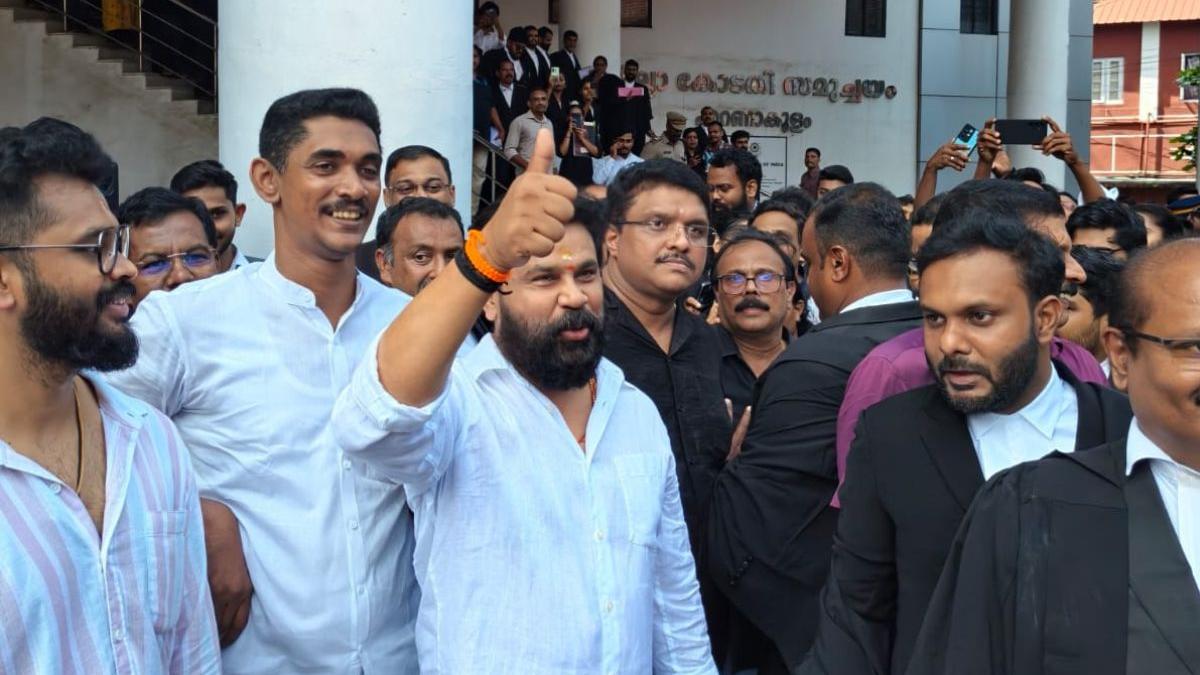 Actor Dileep acquitted in actress assault case; first six accused found ...