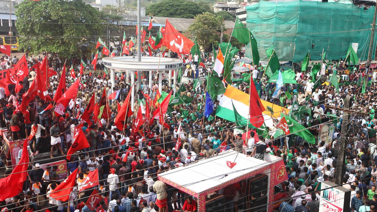 ഭരണവിരുദ്ധ വികാരമുണ്ടോ?; കണ്ണൂരിൽ ശ്വാസമടക്കിപ്പിടിച്ച് മുന്നണിക ...