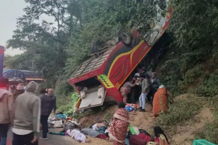 Andhra Pradesh bus accident: Nine killed after bus overturns on ...