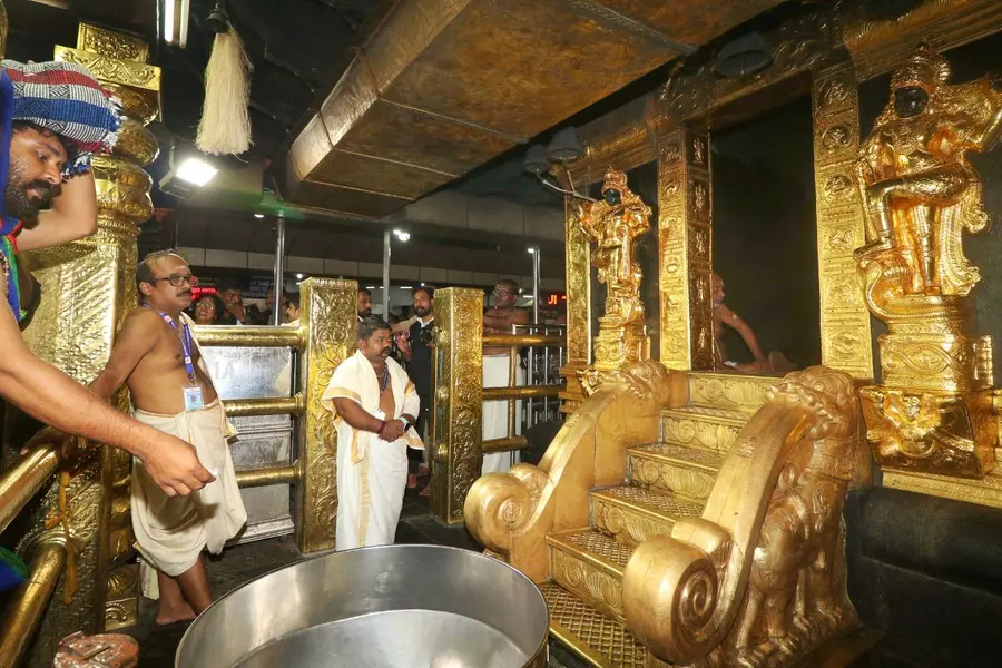 Sabarimala gold theft case: Congress questions SIT probe, alleges ...
