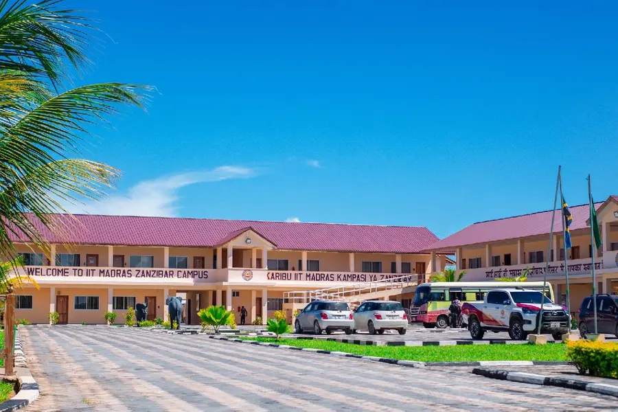 ഐഐടി വീണ്ടും അതിർത്തി കടക്കുന്നു; ഭൂട്ടാനിലും മൊറോക്കോയിലും ക്യാംപസുക ...