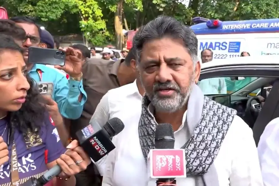 ‘We took a precautionary measure’: DK Shivakumar on Kerala CM's remark ...
