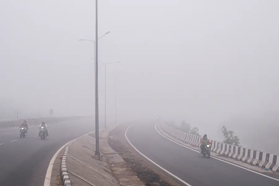 Fog disrupts flights across North India; IndiGo cancels 80 services ...