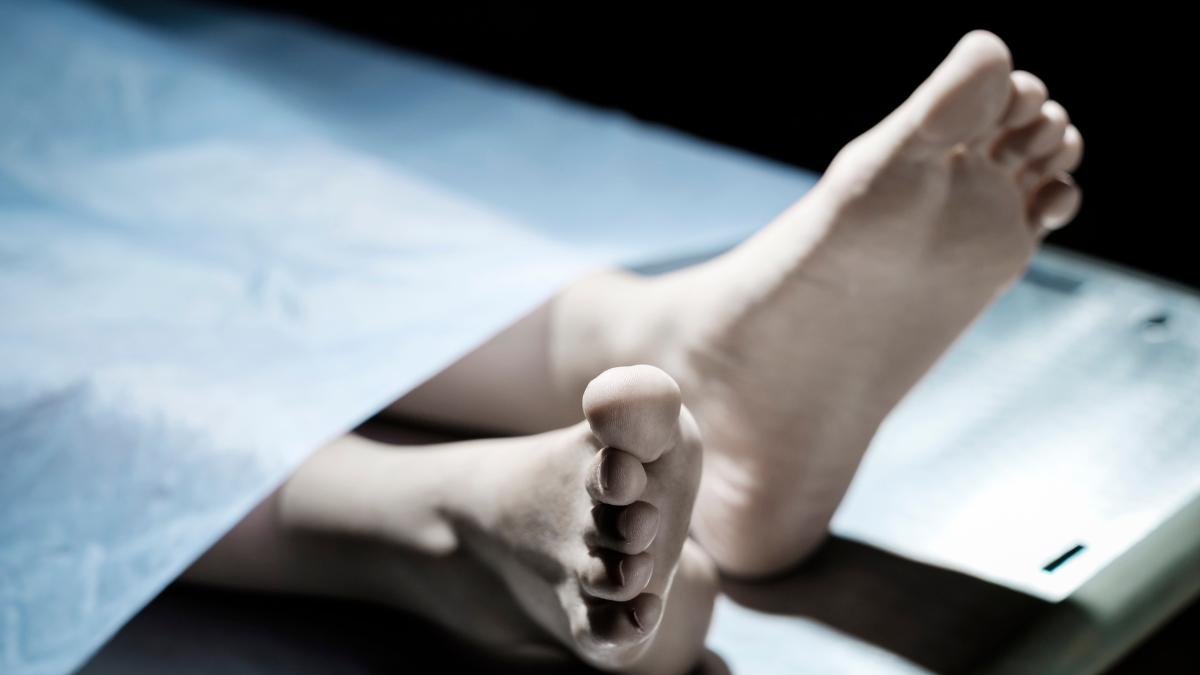 Crisis continues: 3 dead, over 100 hospitalised after drinking ...