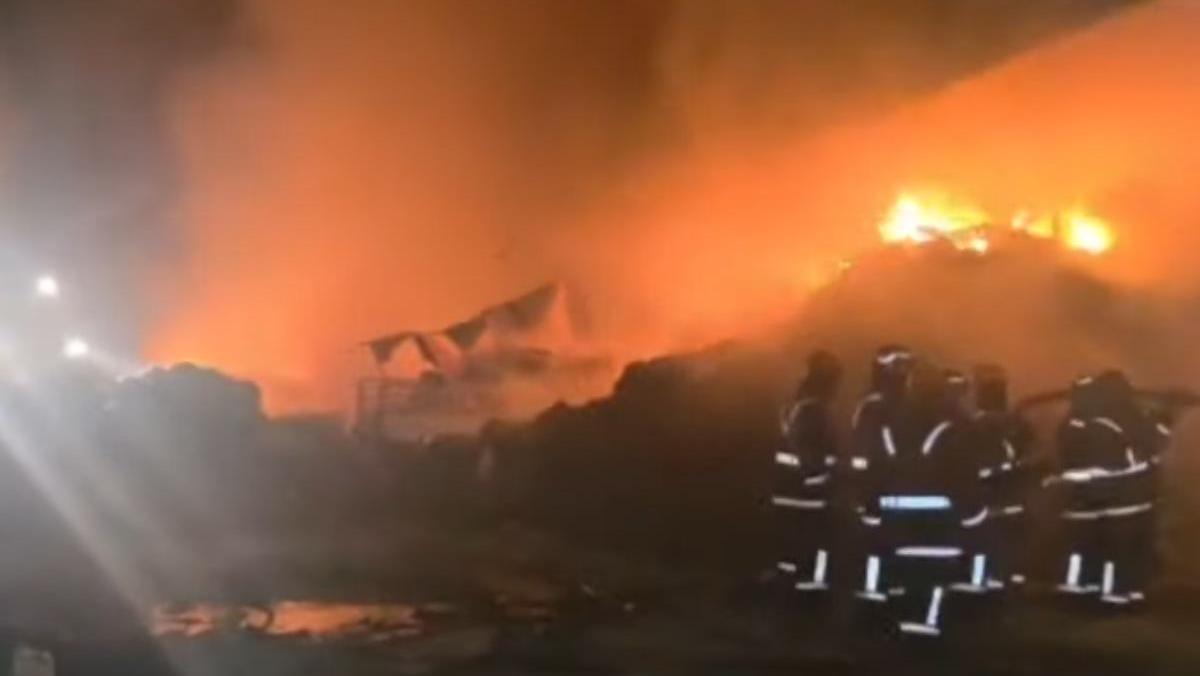 Major fire razes plastic waste processing plant in Kozhikode’s Thamarassery