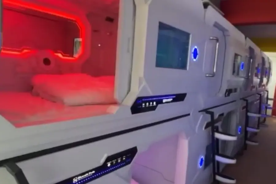 Japan-style capsule hotel lands in Kochi, futuristic pods from ₹499 ...