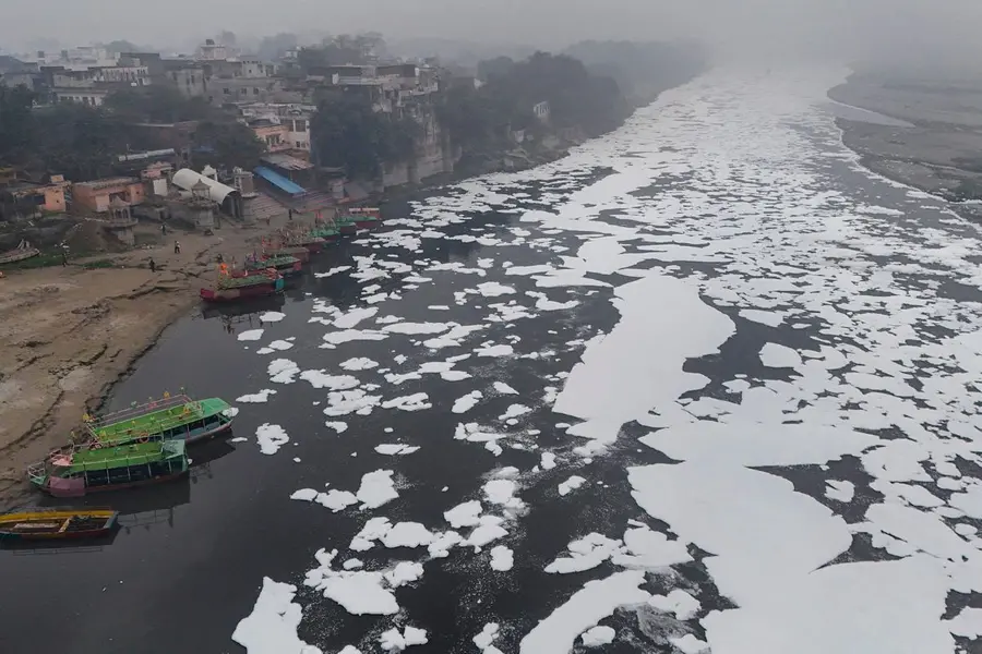 Toxic froth returns to Yamuna River in Delhi, raising pollution ...