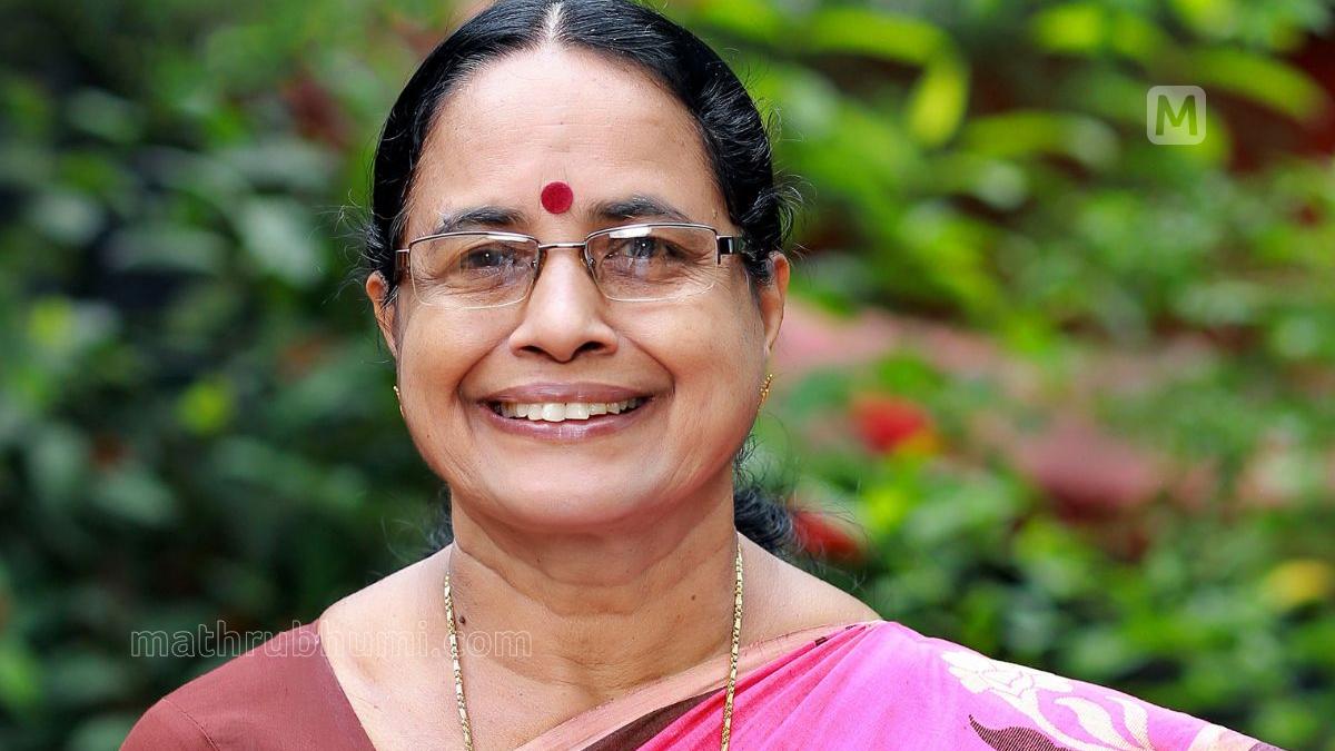 BREAKING | Former CPM MLA Aisha Potty joins Congress ahead of Assembly ...