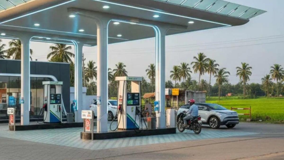Khadi board enters fuel retail sector, petrol stations to be set up in ...