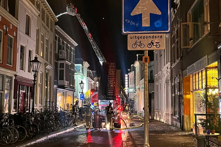 Netherland explosion fire: 4 injured as buildings collapse in city ...