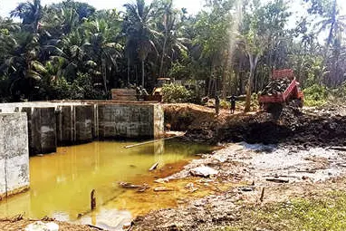 വെളിയണ്ണൂർ ചല്ലി വികസനപദ്ധതി: വിസിബി നിർമാണം പുരോഗമിക്കുന്നു