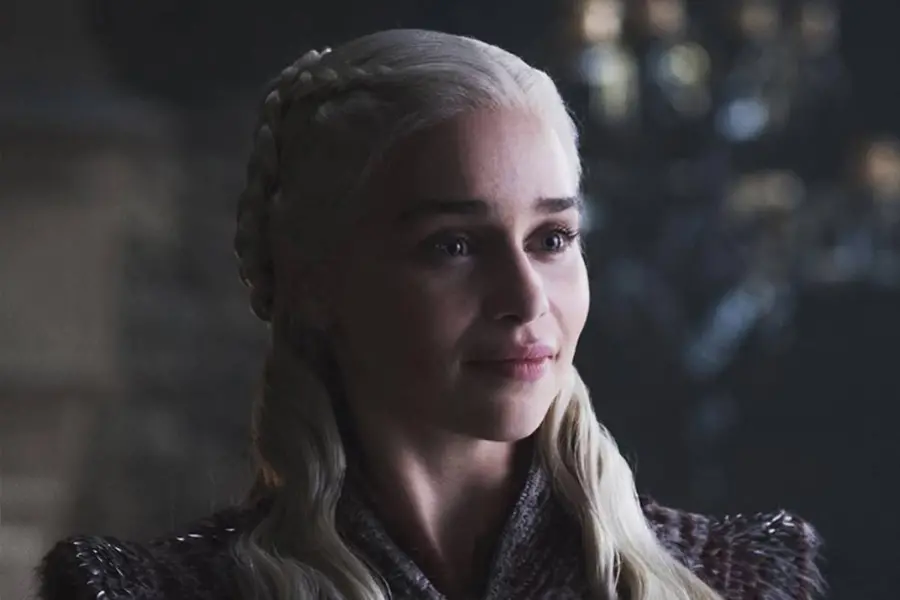 മൂന്നുപേരുടെ കൂടെയുള്ള കിടപ്പറരംഗം ചിത്രീകരിക്കുമ്പോൾ വാരിയെല്ല് ...