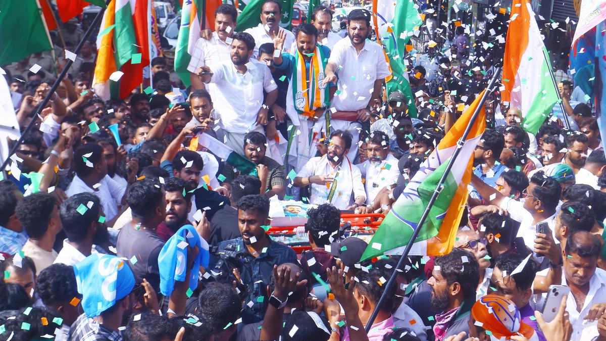 വരുമോ 'വിസ്മയം',പാലക്കാടൻ കാറ്റുനിറയെ അഭ്യൂഹങ്ങൾ