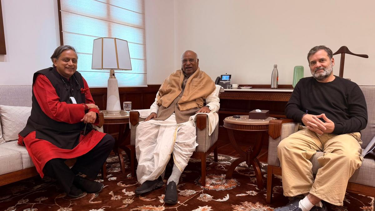 Shashi Tharoor–Rahul Gandhi meeting: Congress MP says ‘nothing unusual ...