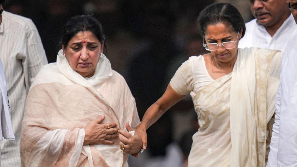After Ajit, NCP splits in 2: Bhujbal, Patel bet on Sunetra; Tatkare ...