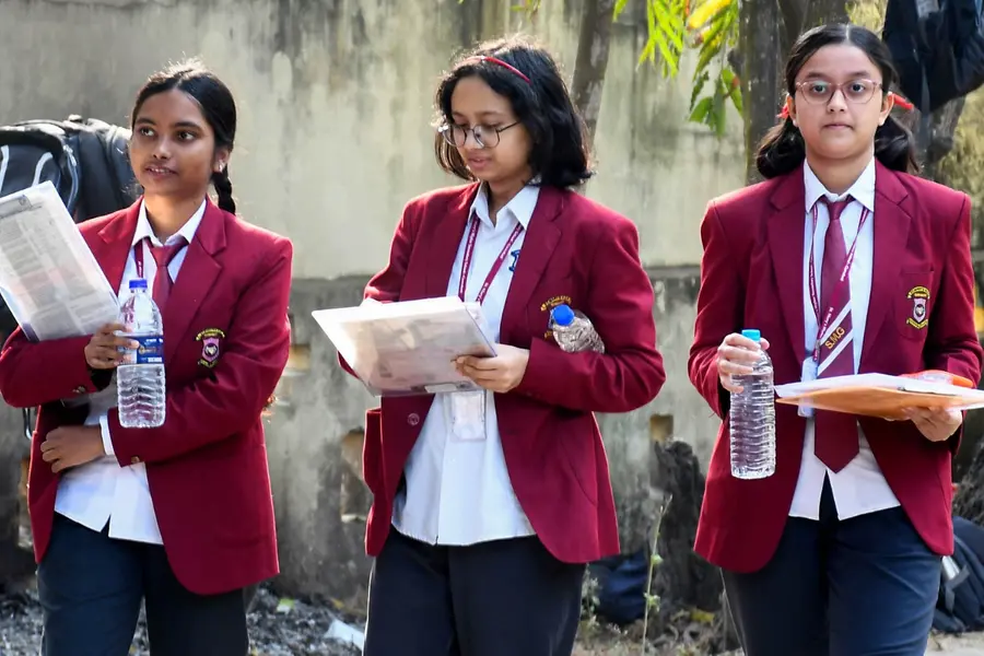 No shoes allowed? CBSE issues strict clothing rules for class 10 and 12 ...