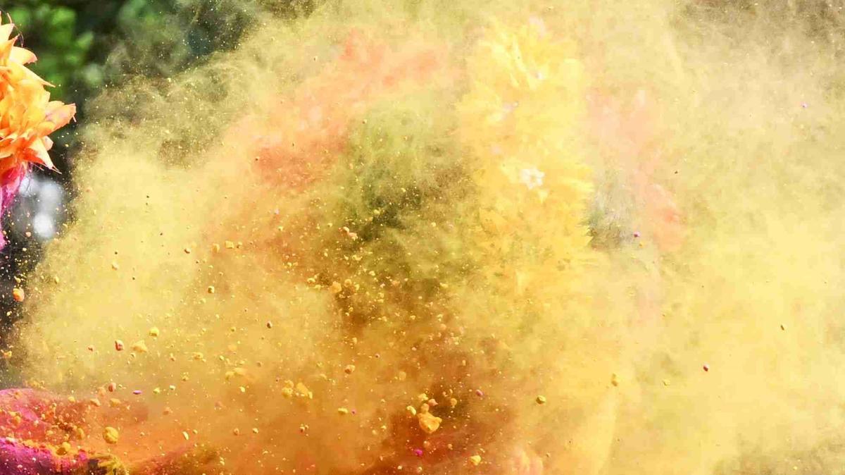 Varanasi’s ‘Masane Ki Holi’ celebrated with Pyre Ash at Harishchandra ...