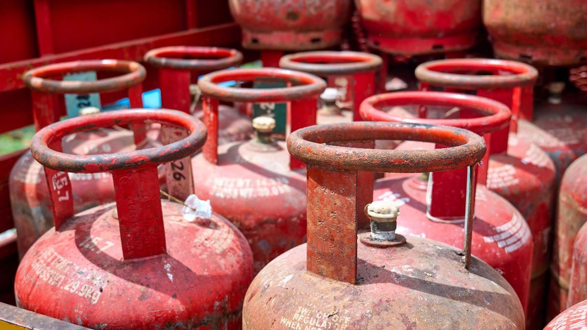 New LPG booking rules: 45-day wait for rural areas, 25 days for urban ...