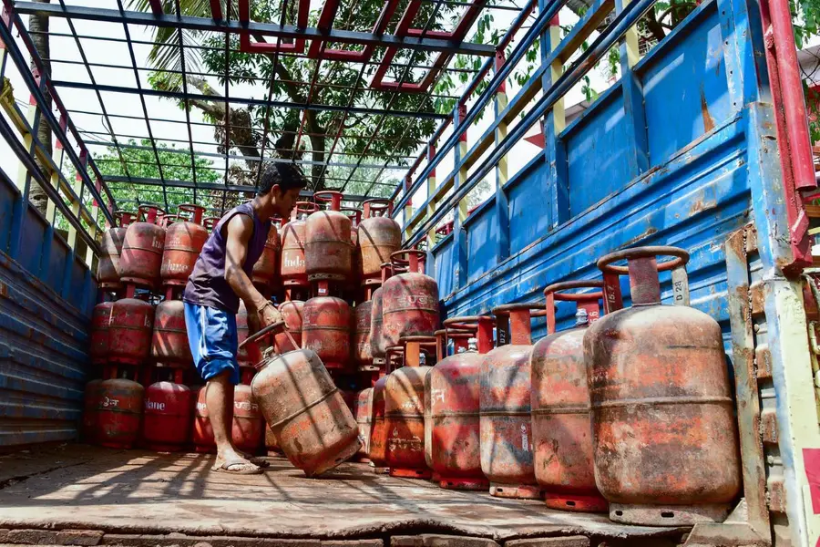Emergency gas booking: Kerala launches SOS system to tackle commercial ...