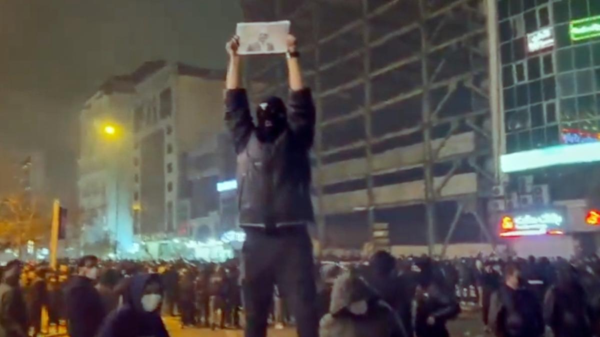 Iran Internet Shutdown 2026: 30 Days of Digital Blackout | Mathrubhumi ...