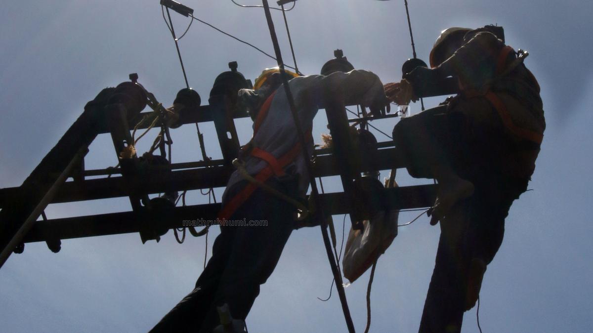 KSEB Implements Power Cuts in Kerala: Peak Hour Energy Saving Tips ...