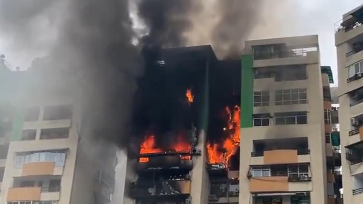 Gaur Green Avenue Fire Indirapuram | 12 Flats Gutted 2026 | Mathrubhumi ...