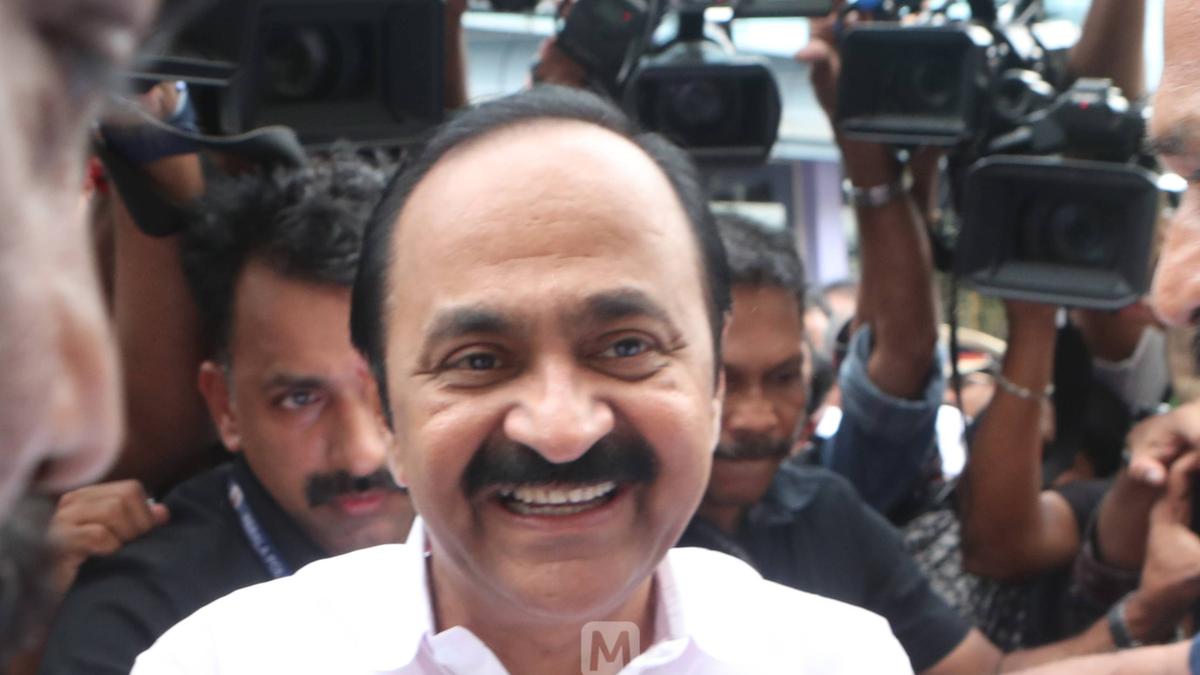വി.ഡി. സതീശന്റെ മുഖ്യമന്ത്രി പദയാത്ര: രാഷ്ട്രീയ വെല്ലുവിളികളും ...