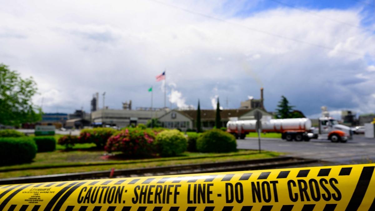 Tragic Chemical Tank Implosion at Longview Paper Mill Leaves 1 Dead, 9 ...