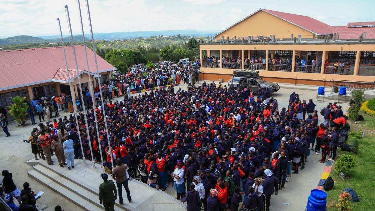 Kenya school fire kills 16 girls, injures dozens at boarding school ...