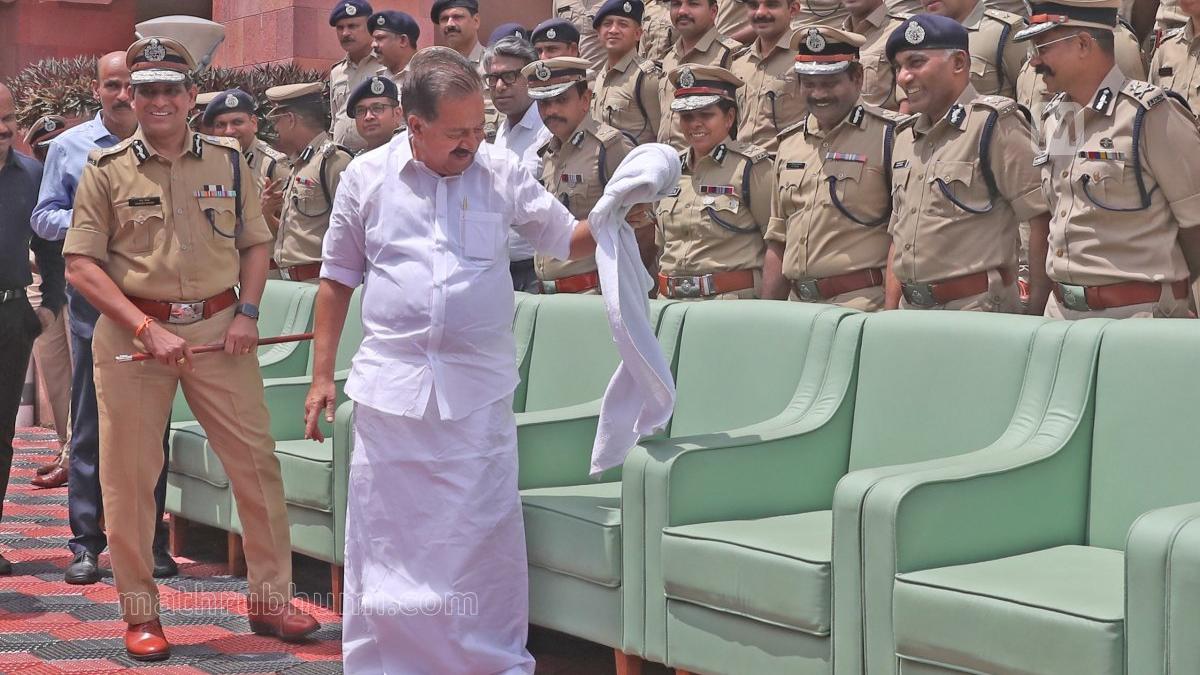 ഓപ്പറേഷൻ തൂഫാൻ: കേരളത്തിൽ ലഹരിമാഫിയയ്‌ക്കെതിരെ വമ്പൻ പദ്ധതിയുമായി ...