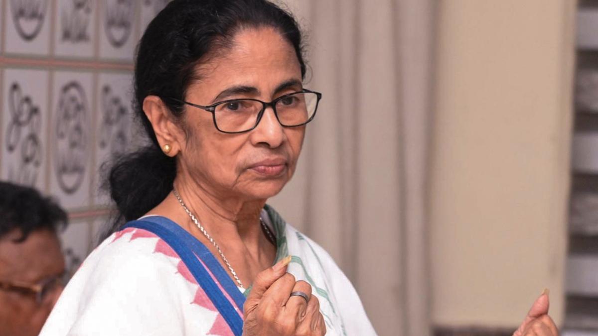 Mamata’s key TMC meeting called off after just 20 of 80 MLAs turn up ...