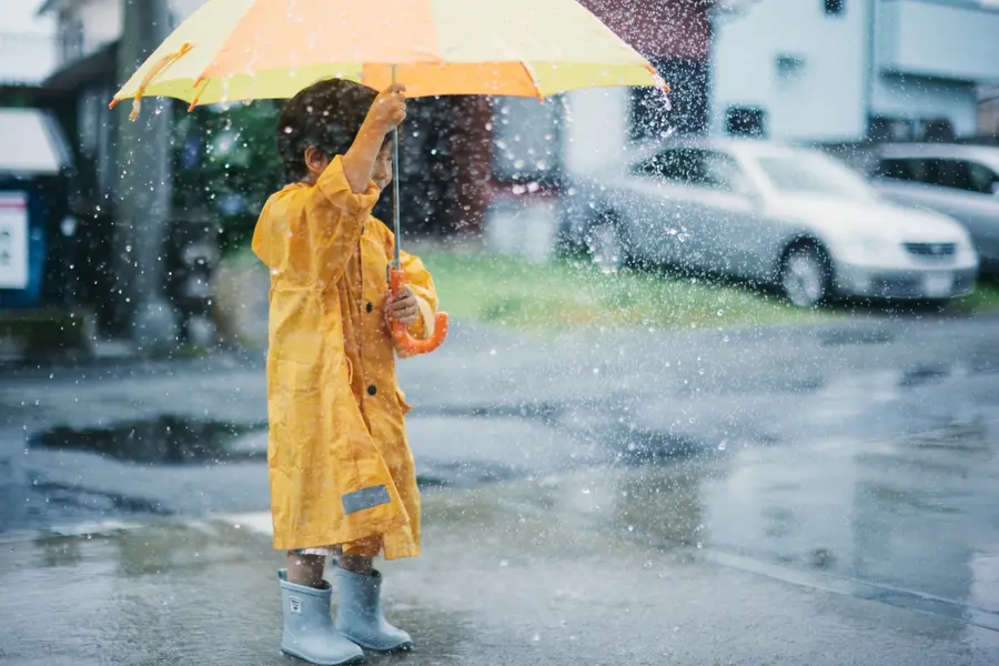 How to Stay Healthy After Getting Caught in the Rain: 8 Essential Tips ...