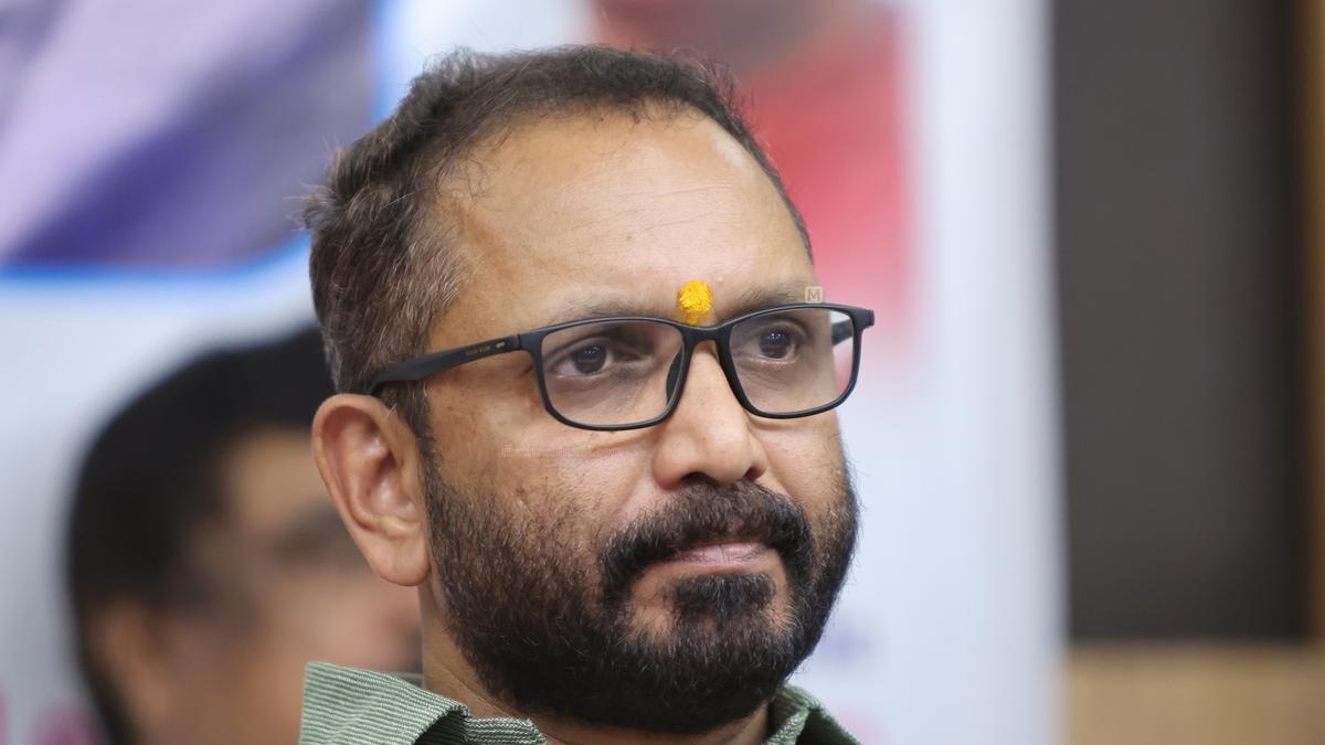 കേരളത്തിൽ പെട്രോൾ, ഡീസൽ നികുതി 10 രൂപ കുറയ്ക്കണമെന്ന് കെ.സുരേന്ദ്രൻ | K ...