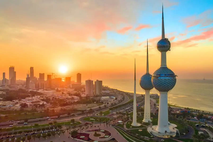 Kuwait, US Air Defences Intercept Iranian Missiles and Drones Across ...