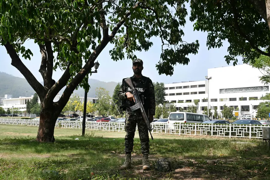 Pakistan’s Budget Deadlock Exposes Cracks in Hybrid Governing Framework ...