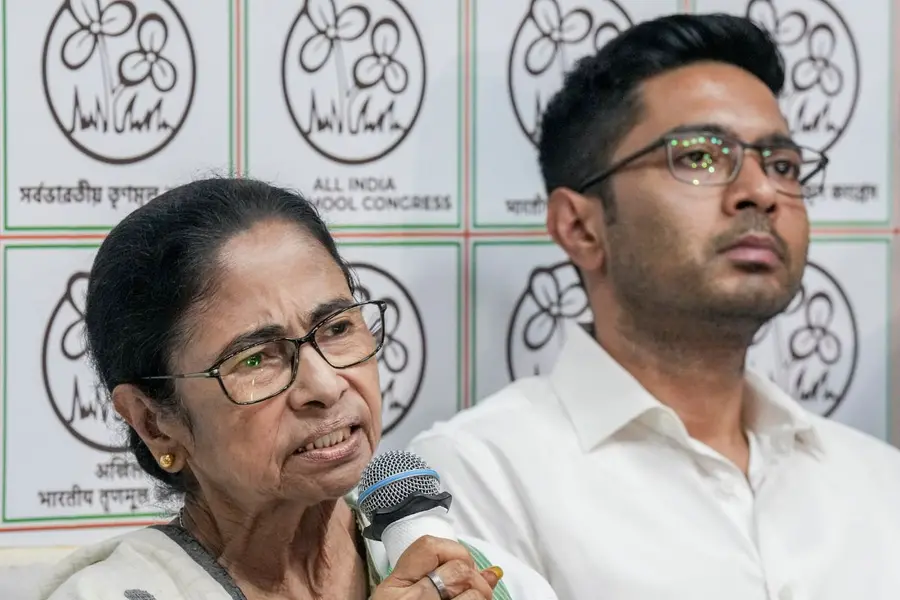 Rebel TMC MLAs replace Mamata Banerjee, appoint Arup Roy | Mathrubhumi ...