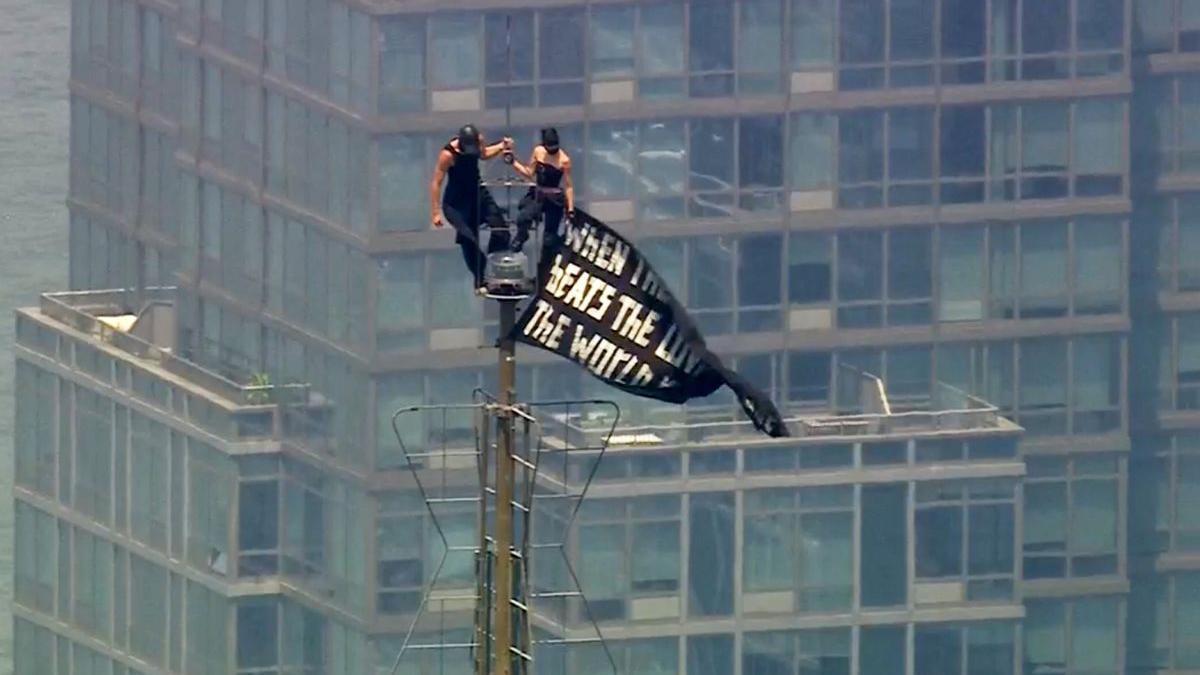 They climbed to the top of the Empire State Building to propose? Here's ...